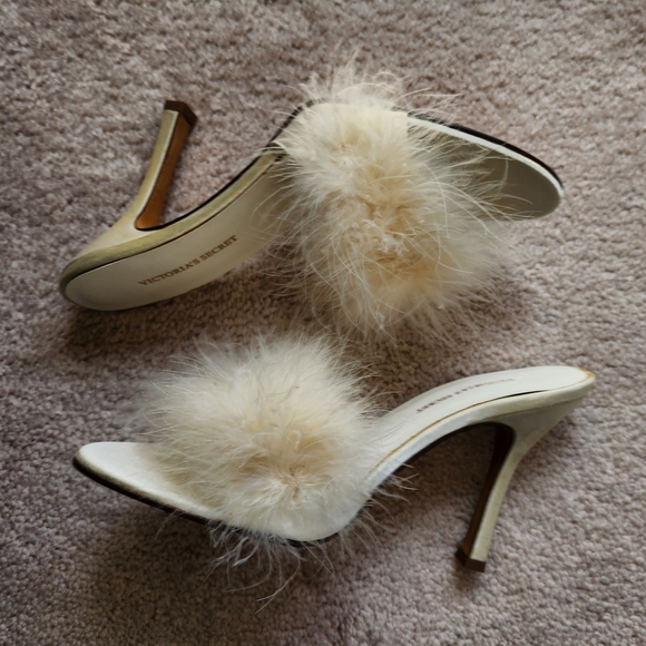 Victoria's Secret | Shoes | Victorias Secret Feathered Satin Slippers Sexy Boudoir Heels Slides ...